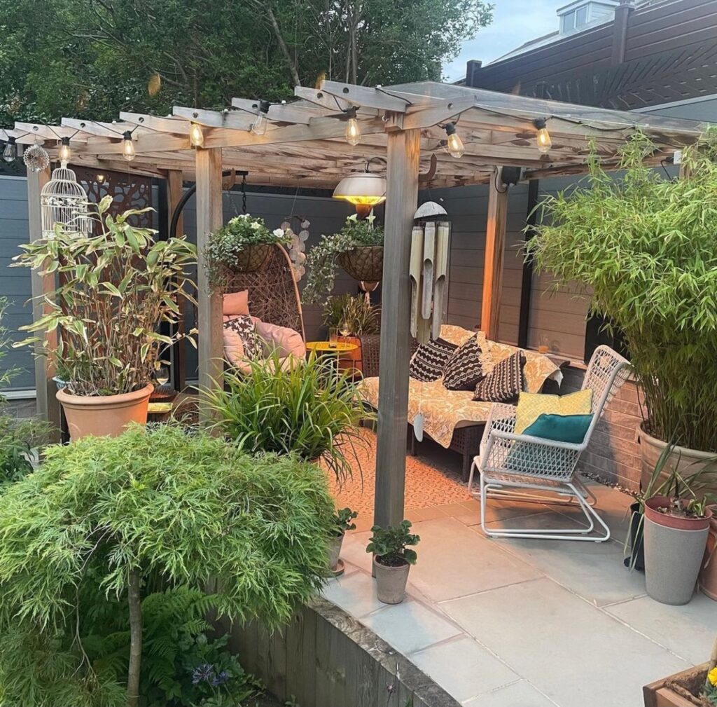 Contact - Lucy Frank Garden Designers North West